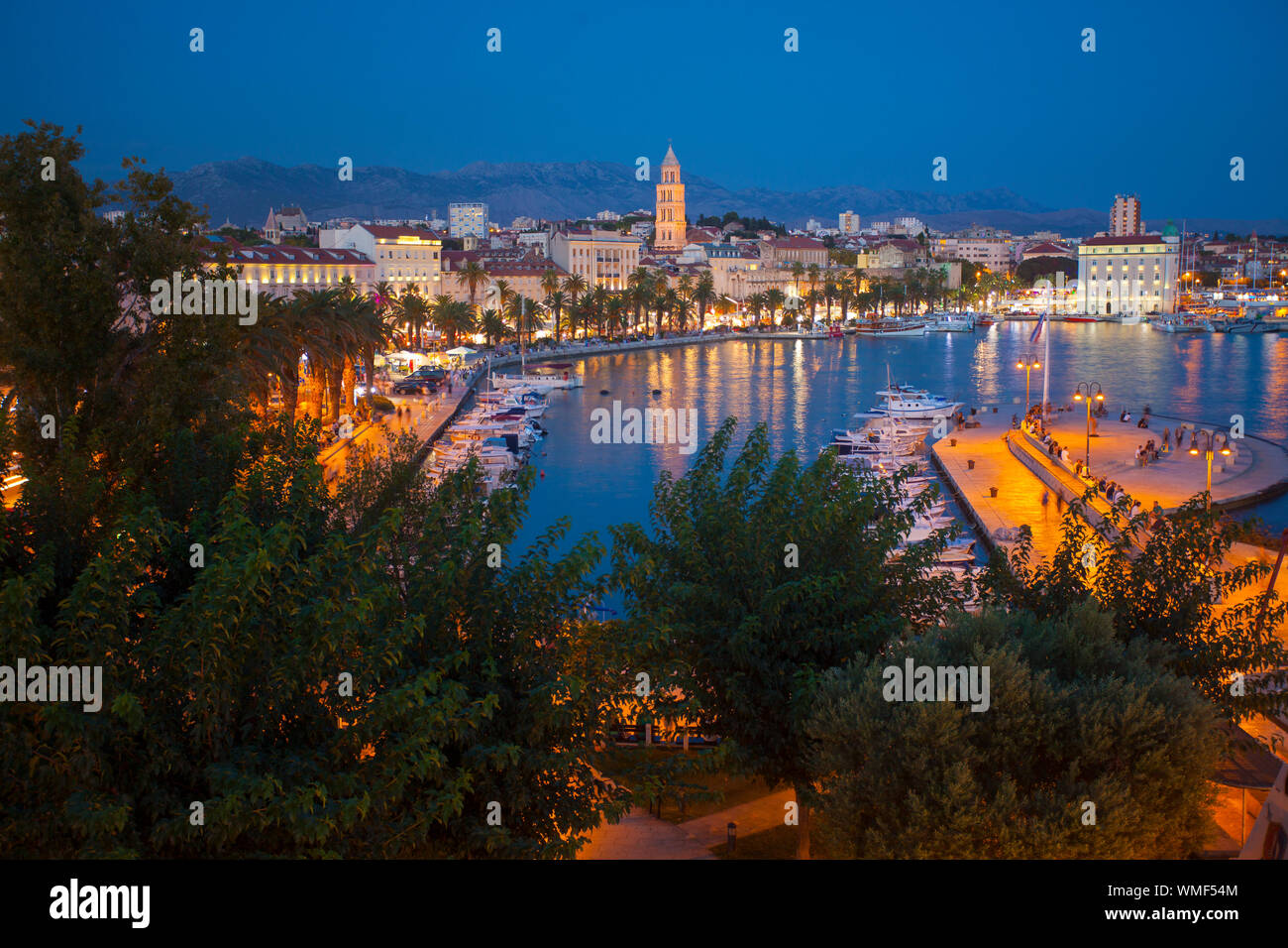 Split cities hi-res stock photography and images - Alamy