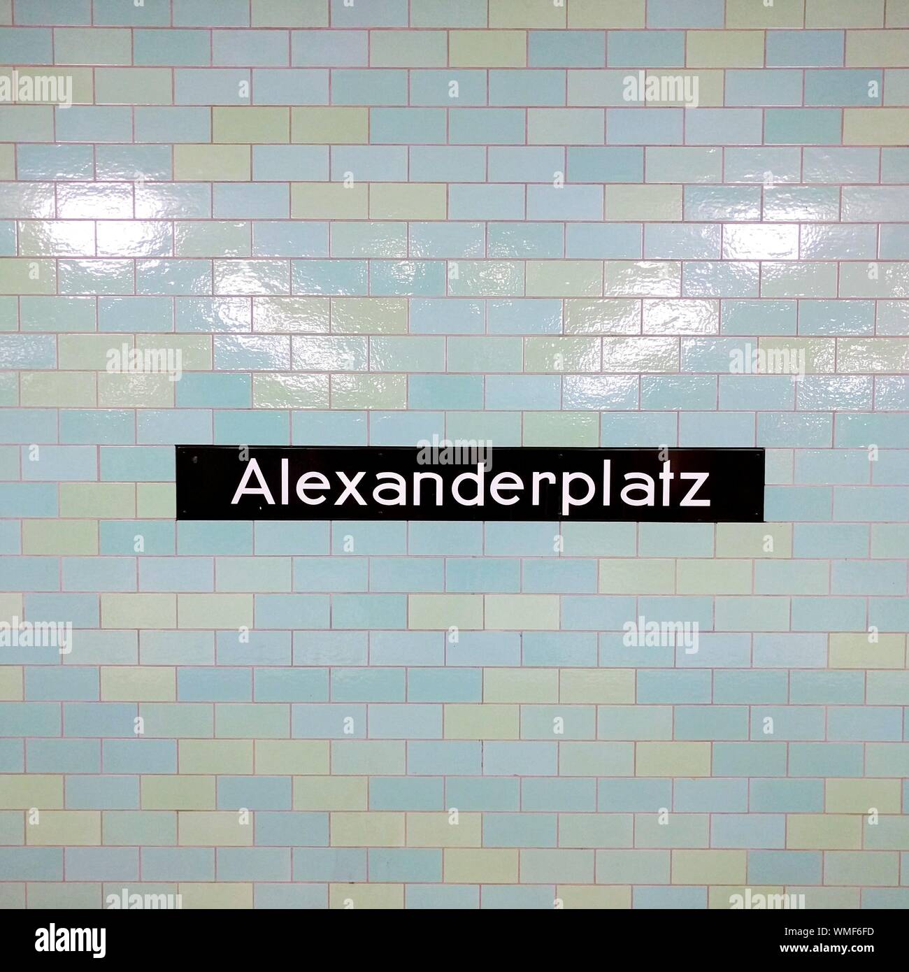 Subway tile wall hi-res stock photography and images - Alamy
