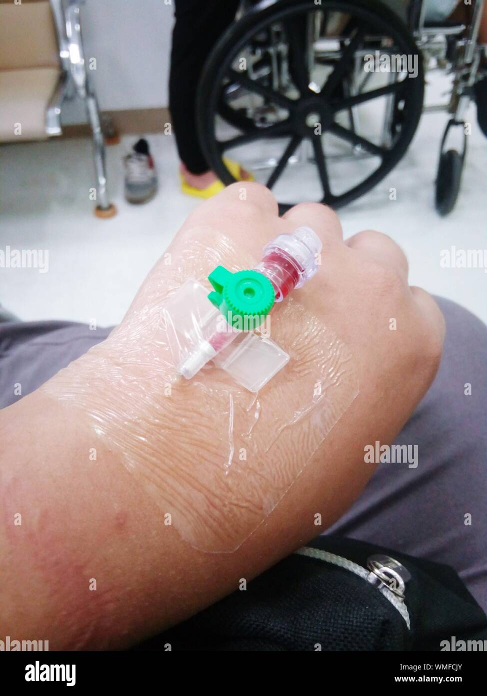 Hand medical hi-res stock photography and images - Alamy