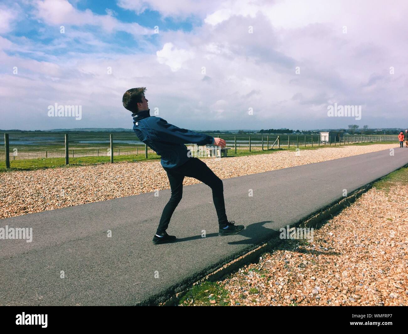 Man bending over backwards hi-res stock photography and images - Alamy