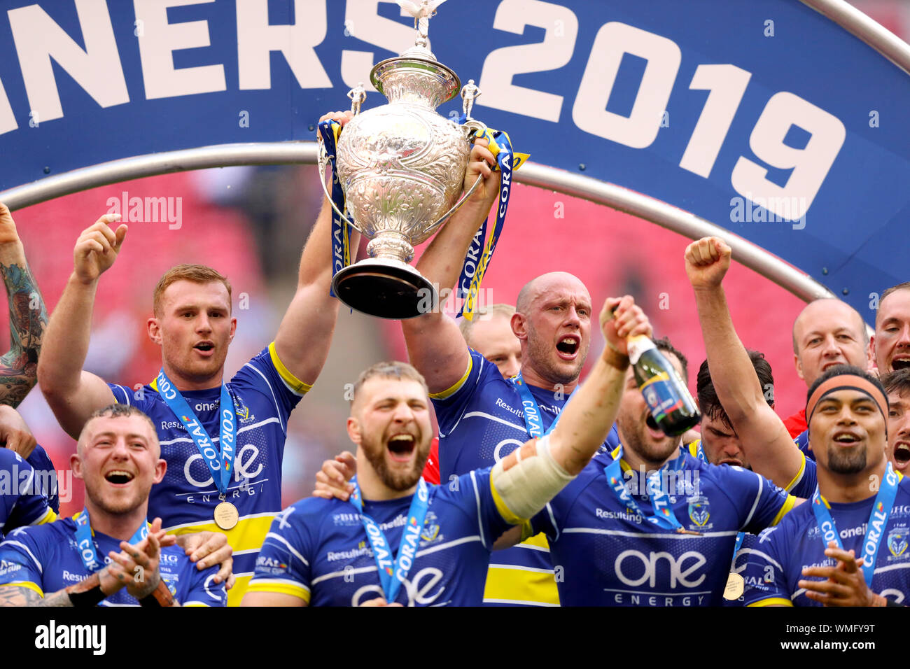 Warrington Wolves' Chris Prop lifts the trophy Stock Photo - Alamy