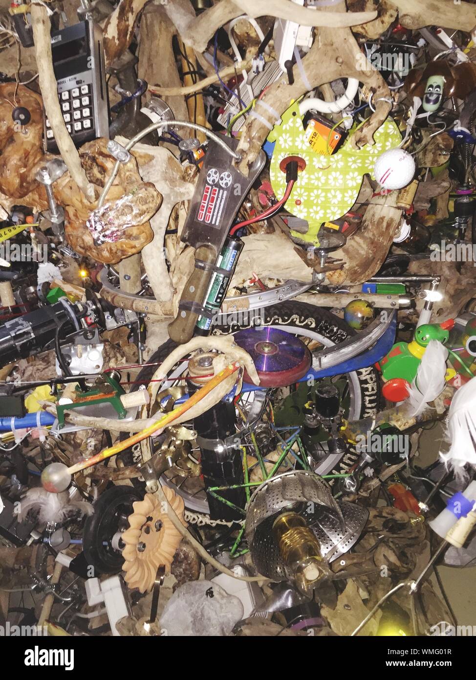 Obsolete scrap hi-res stock photography and images - Alamy