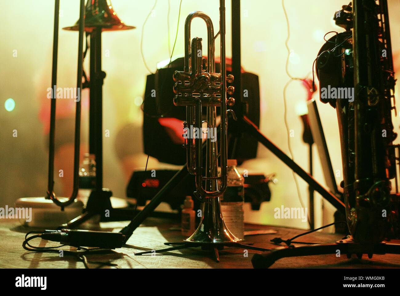 Stage stands hi-res stock photography and images - Alamy