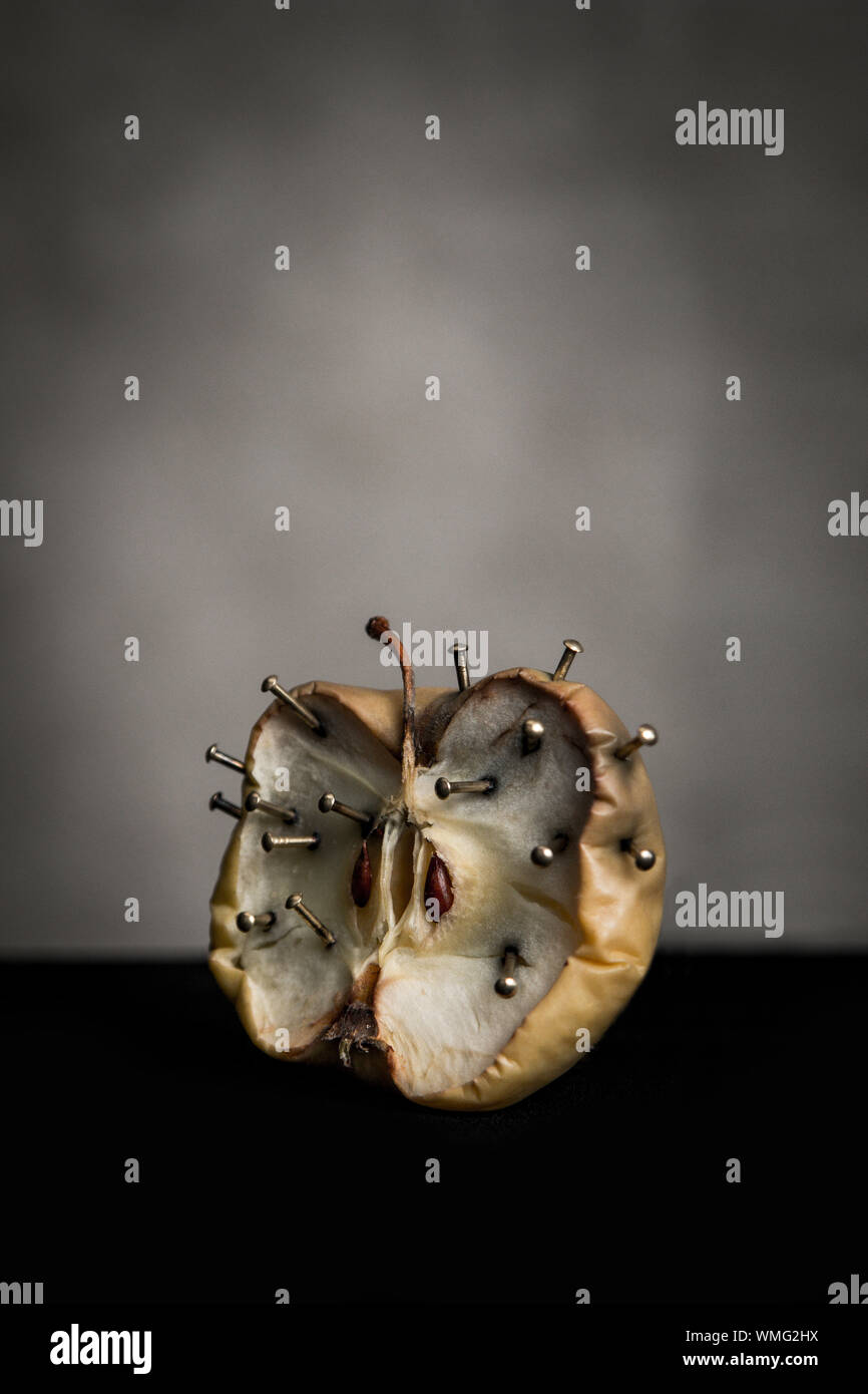 Apple family ad hi-res stock photography and images - Alamy