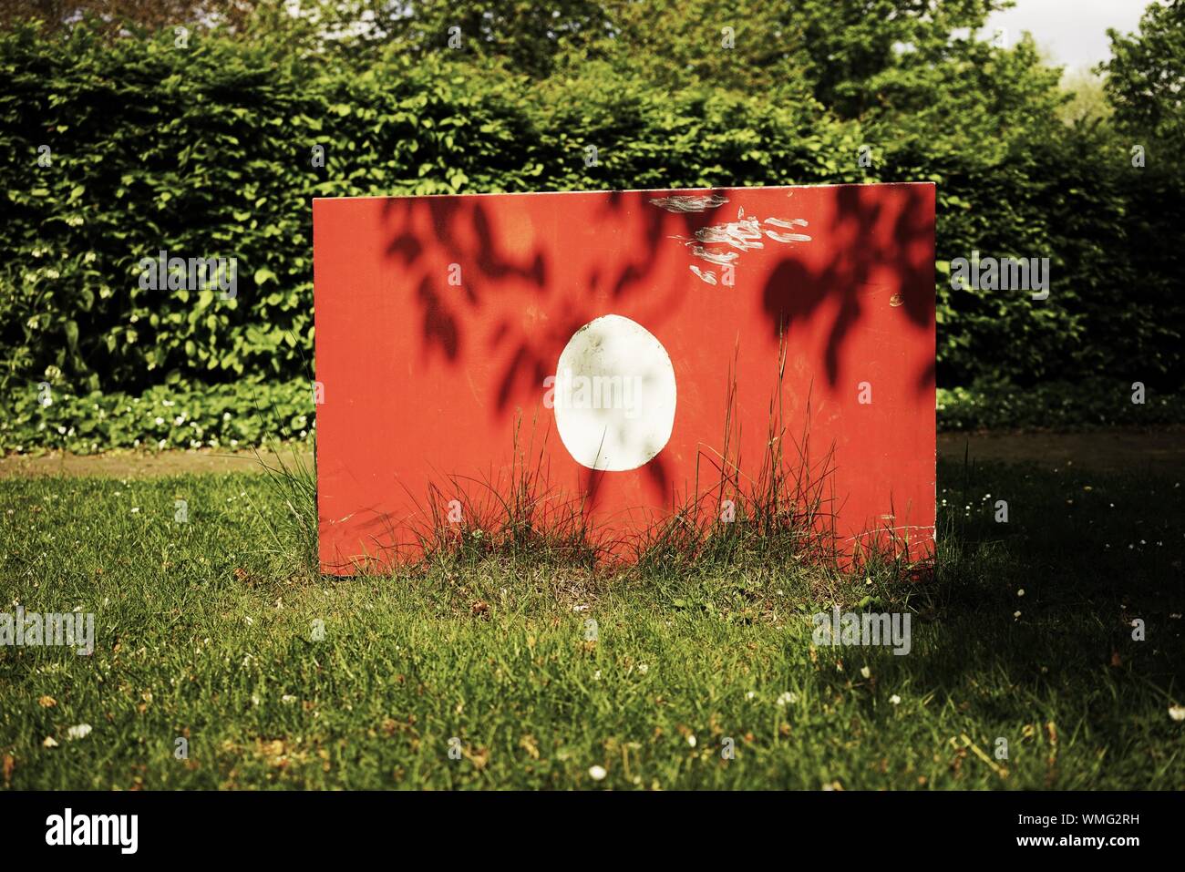 Grassy square hi-res stock photography and images - Alamy