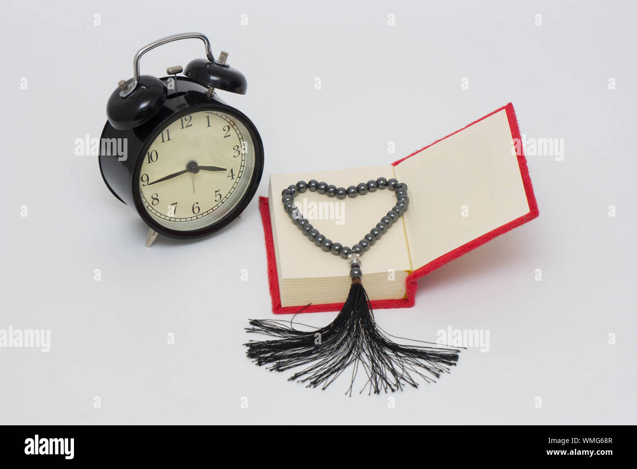 Heart clock hi-res stock photography and images - Alamy