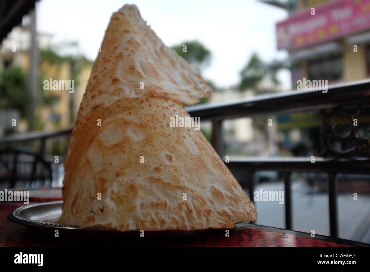 Roti tissue hi-res stock photography and images - Alamy