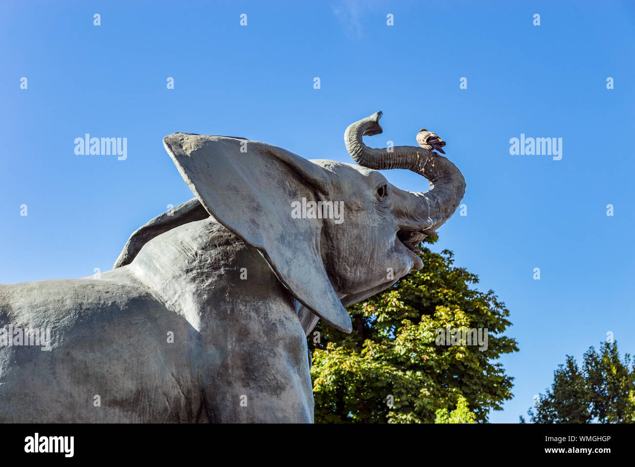 Elephant statue outside museum d'Orsay in Paris Stock Photo - Alamy