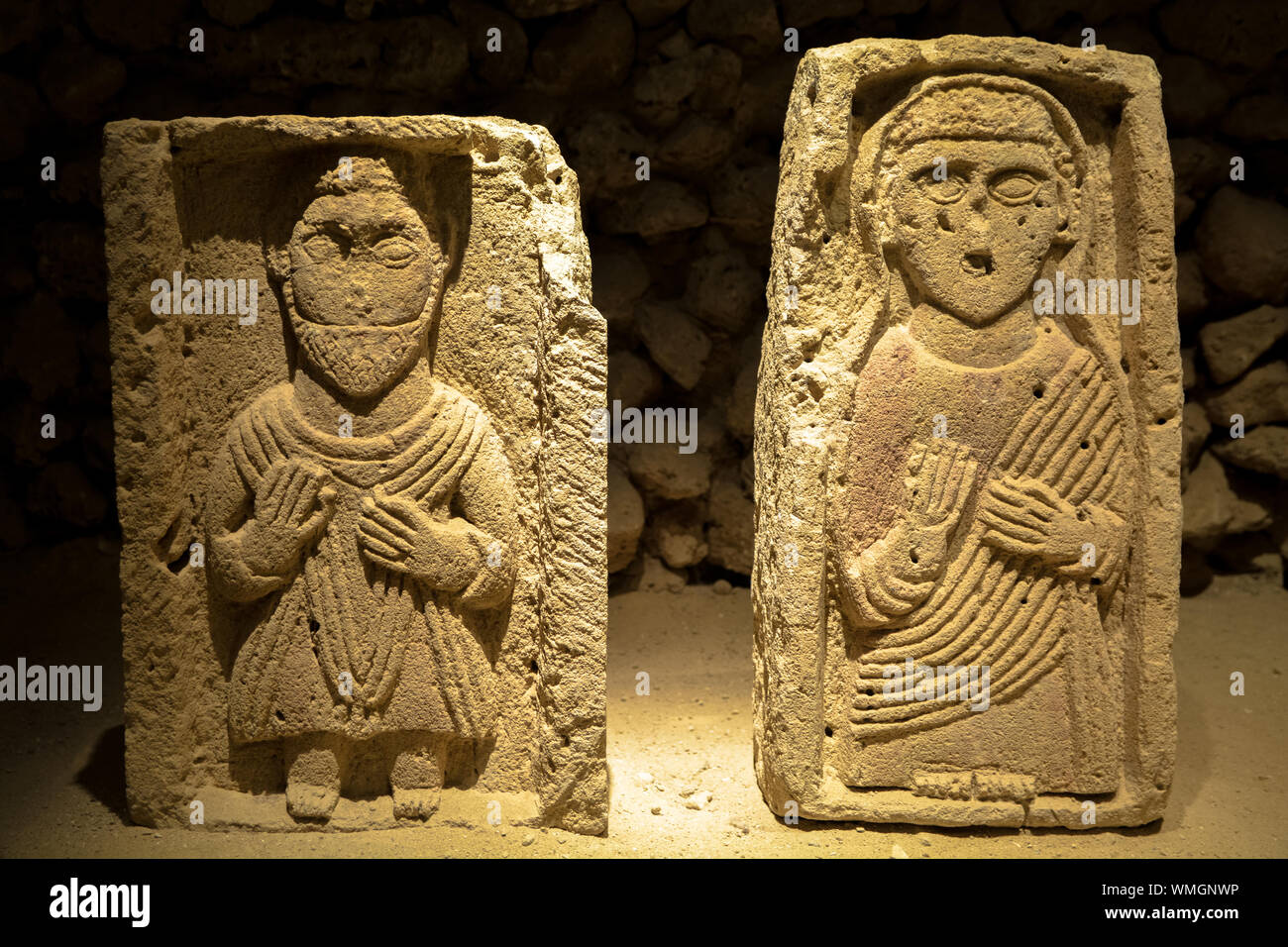 Carving in stones hi-res stock photography and images - Alamy