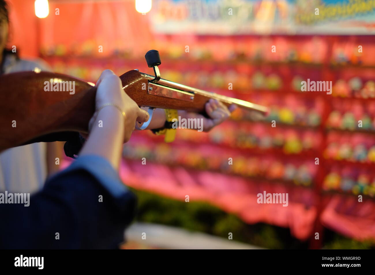 Aiming target hi-res stock photography and images - Alamy