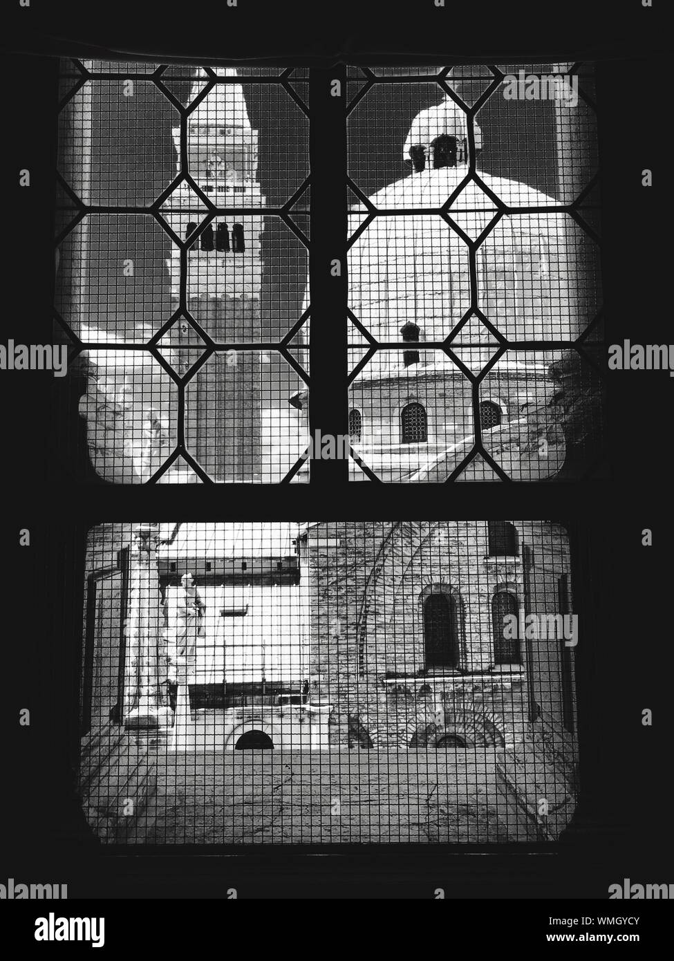 Window structures hi-res stock photography and images - Alamy