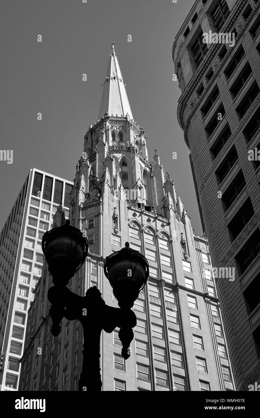Chicago church architecture hi-res stock photography and images - Alamy