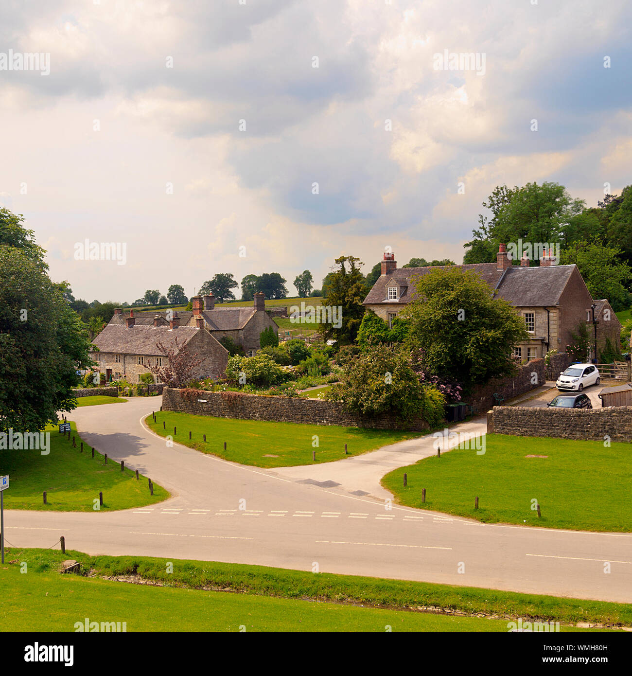Tissington village hi-res stock photography and images - Alamy