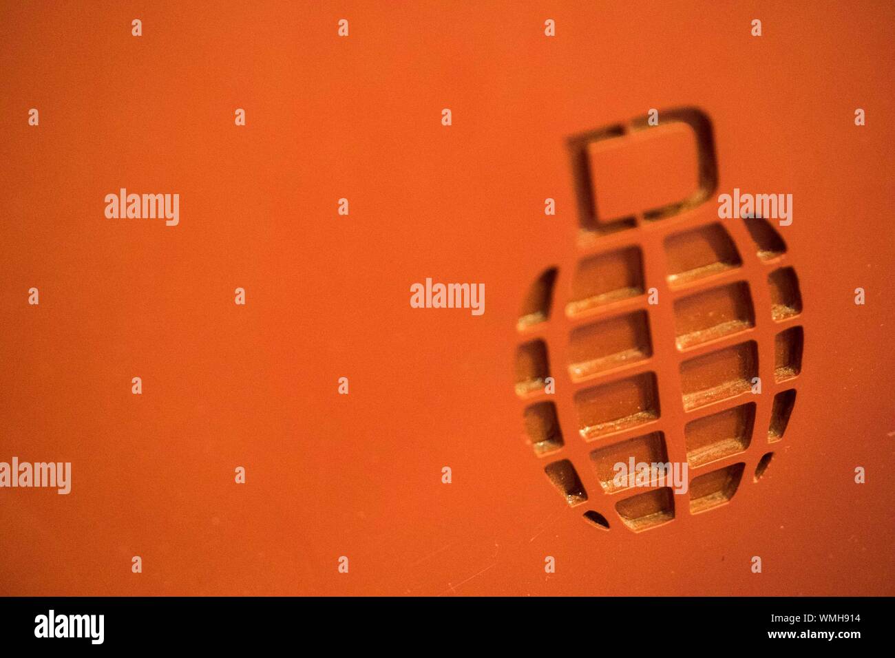 Symbol orange hi-res stock photography and images - Alamy