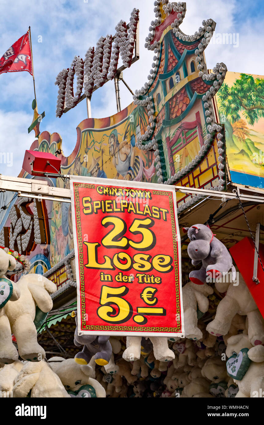 Tombola hi-res stock photography and images - Alamy