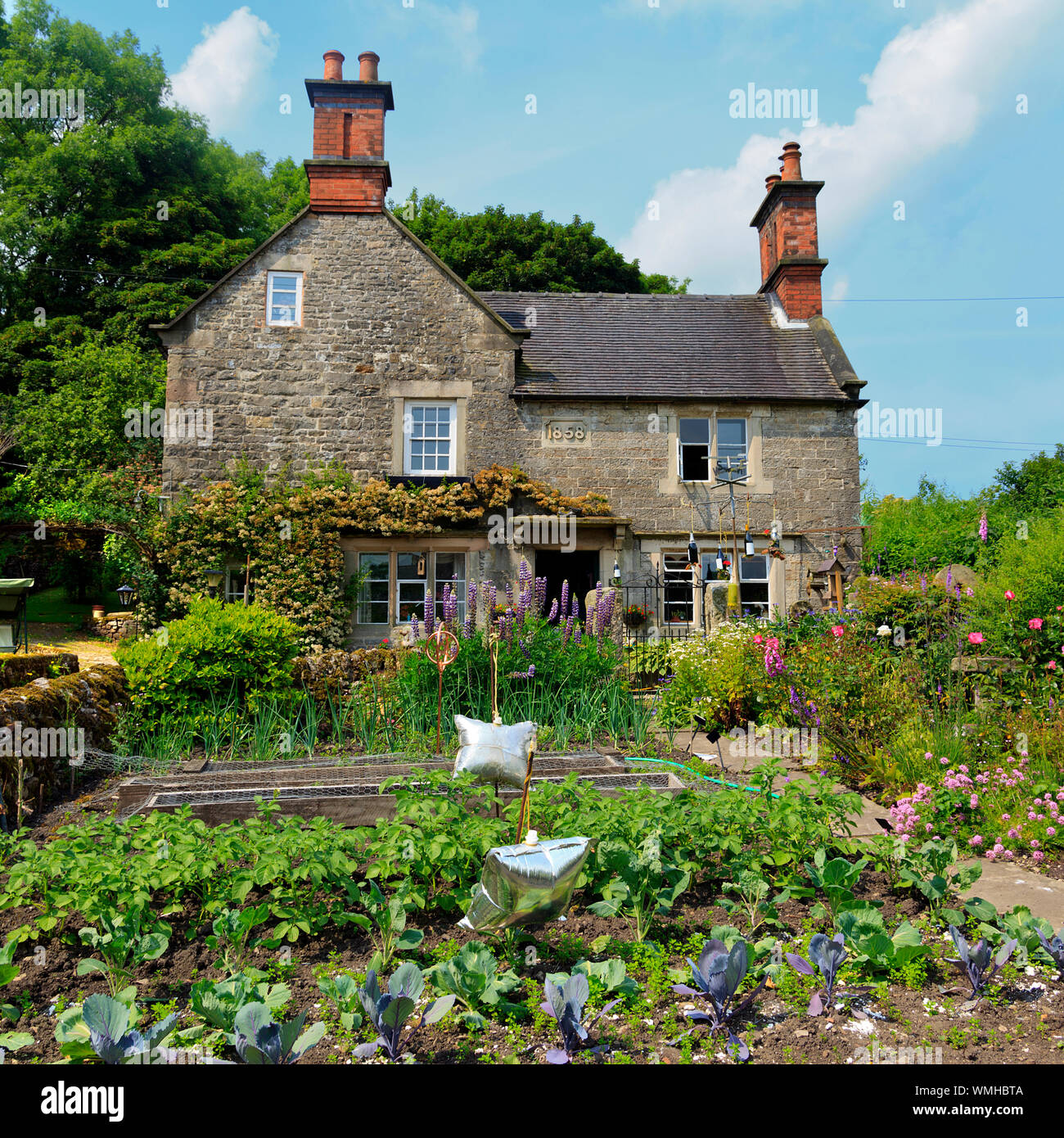 Victorian Style Cottage High Resolution Stock Photography and Images ...