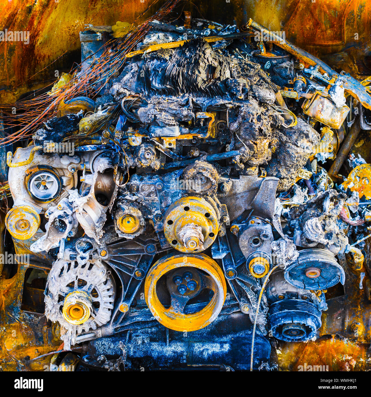 Burnt motor vehicle hi-res stock photography and images - Alamy