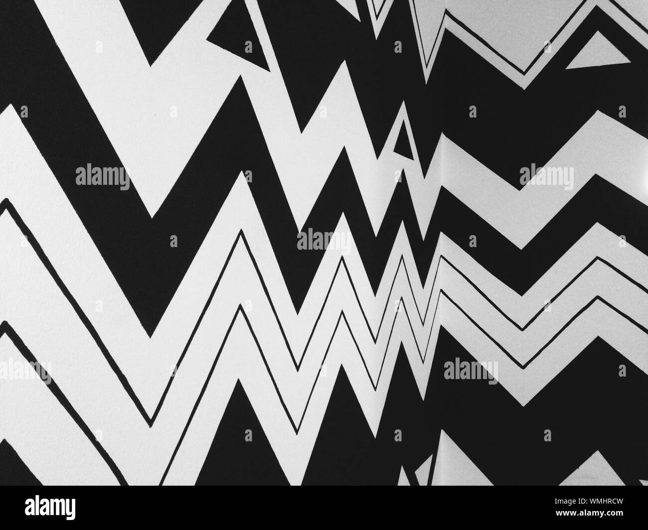 Black And White Zigzag Patterns High Resolution Stock Photography and ...