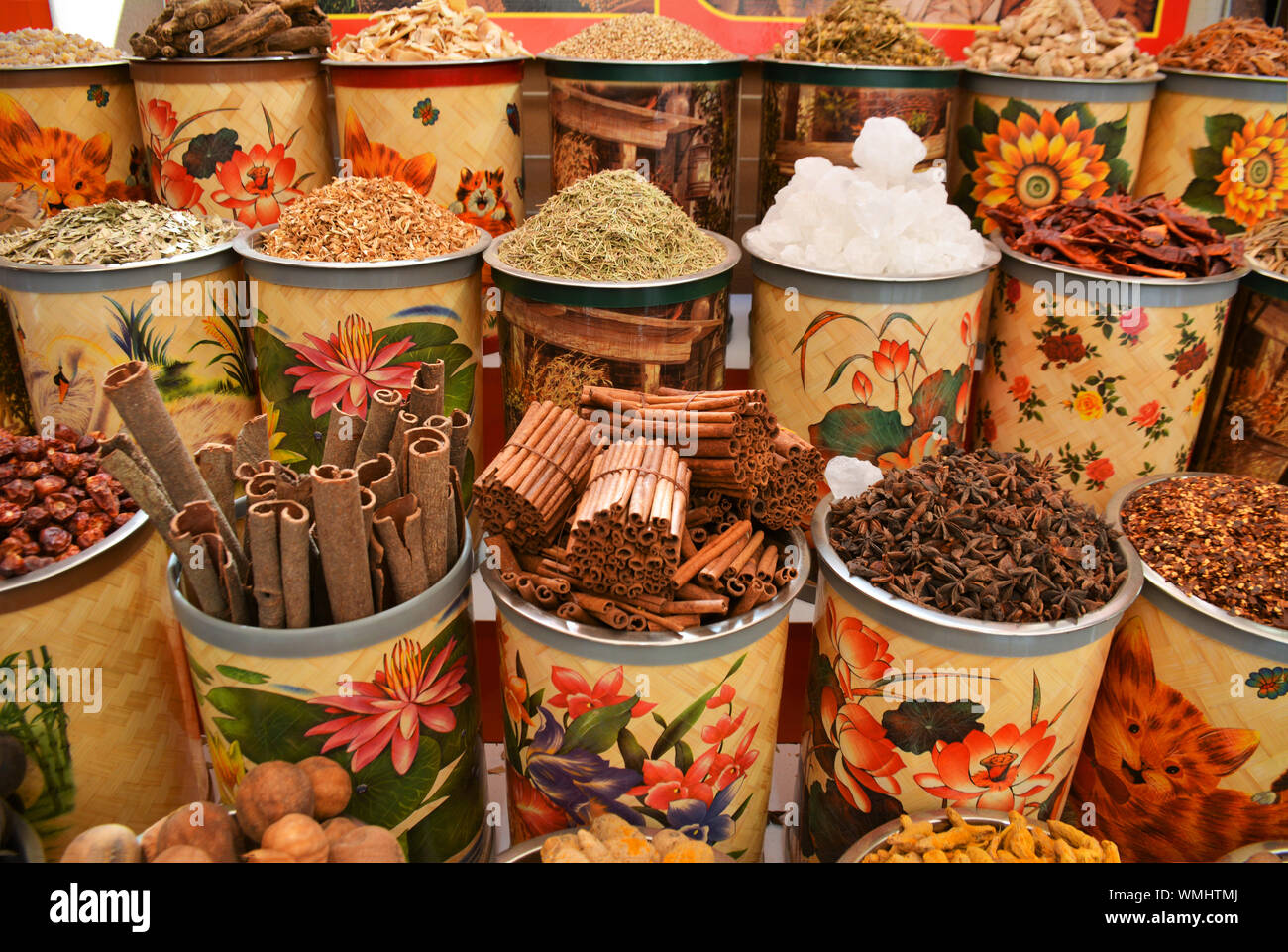 Spice display hi-res stock photography and images - Alamy