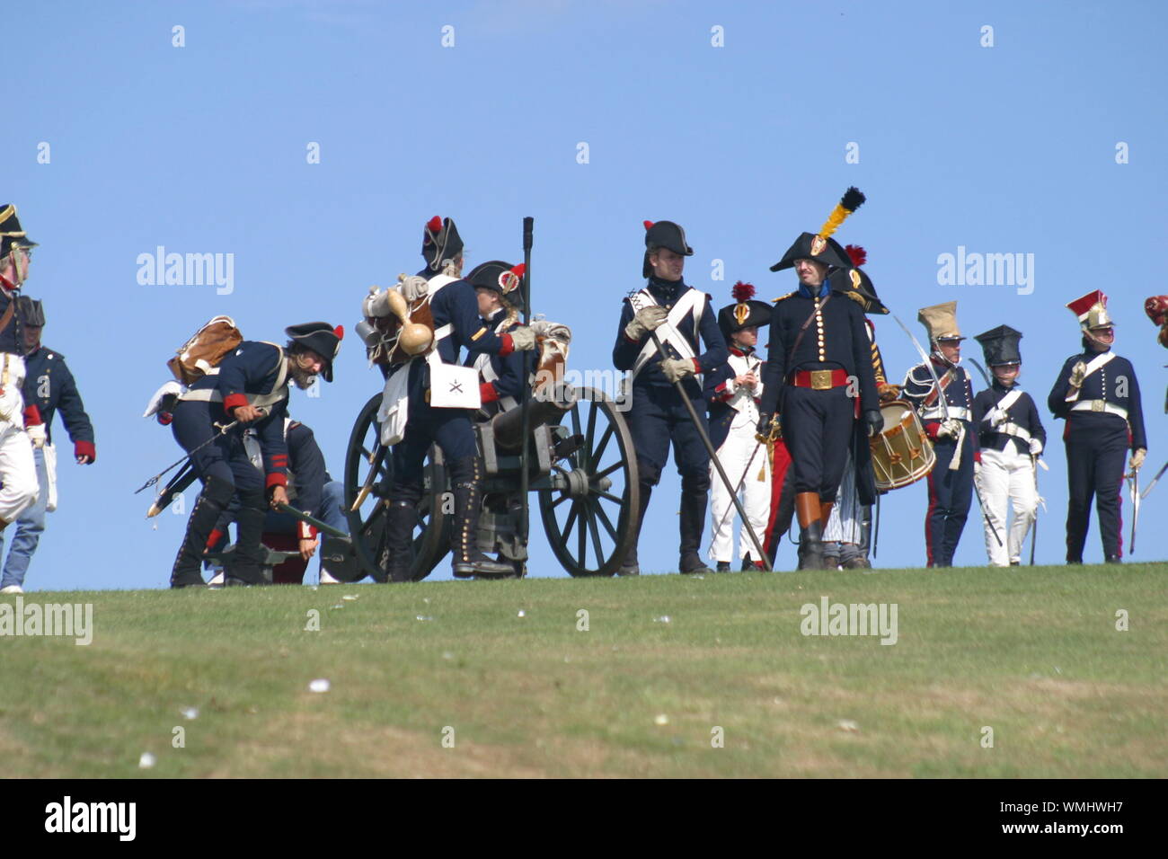 French and British soldiers of the Napoleonic Wars gather in Folkestone ...