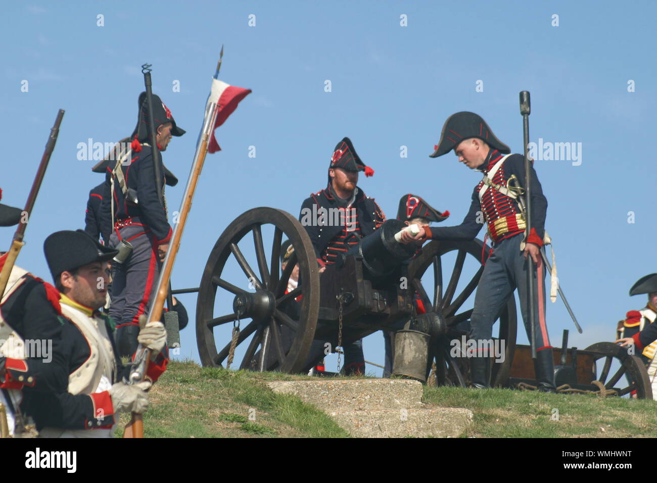 French and British soldiers of the Napoleonic Wars gather in Folkestone ...