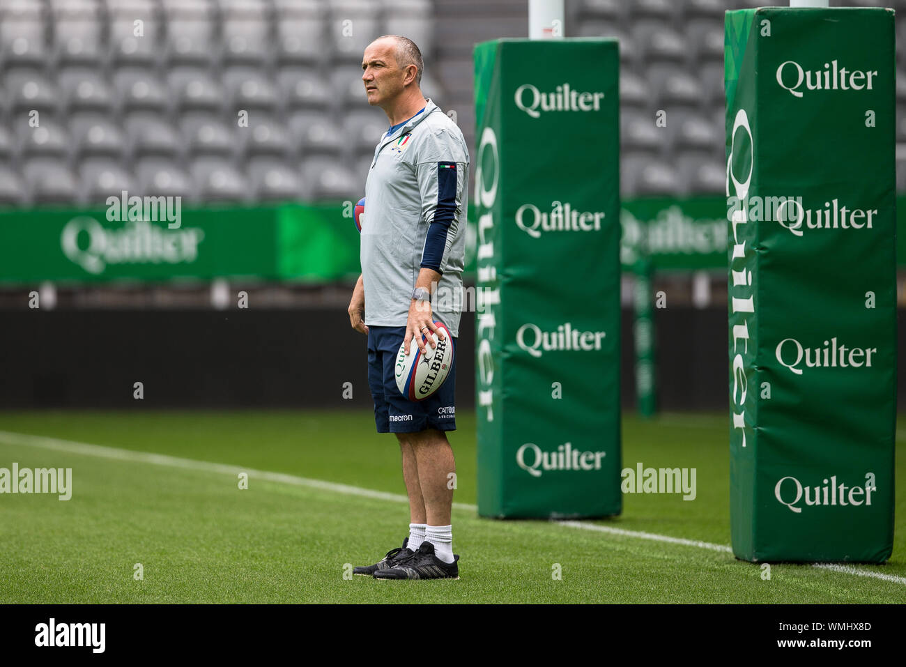 James Oshea High Resolution Stock Photography and Images - Alamy