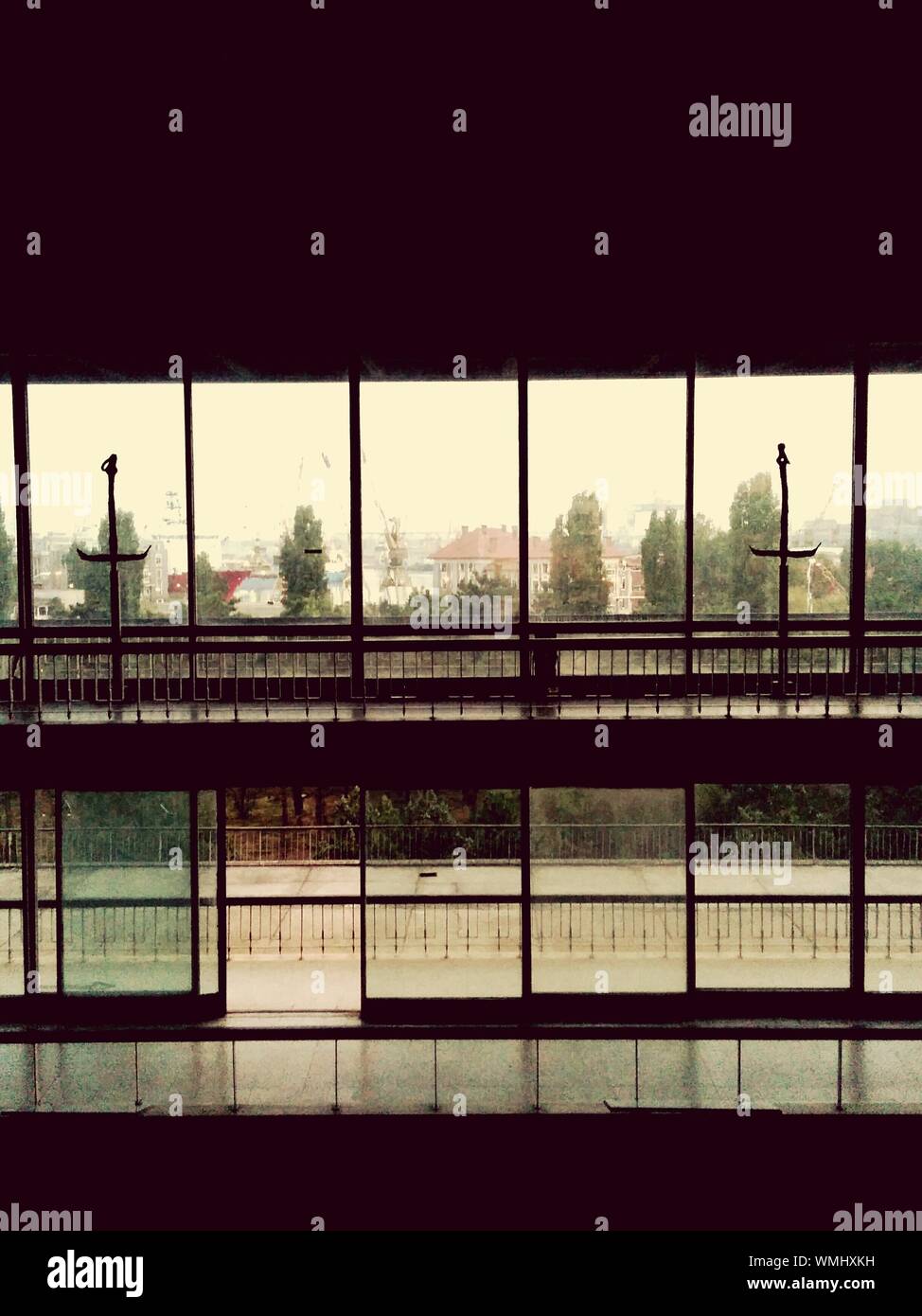 Windows tree silhouette hi-res stock photography and images - Alamy