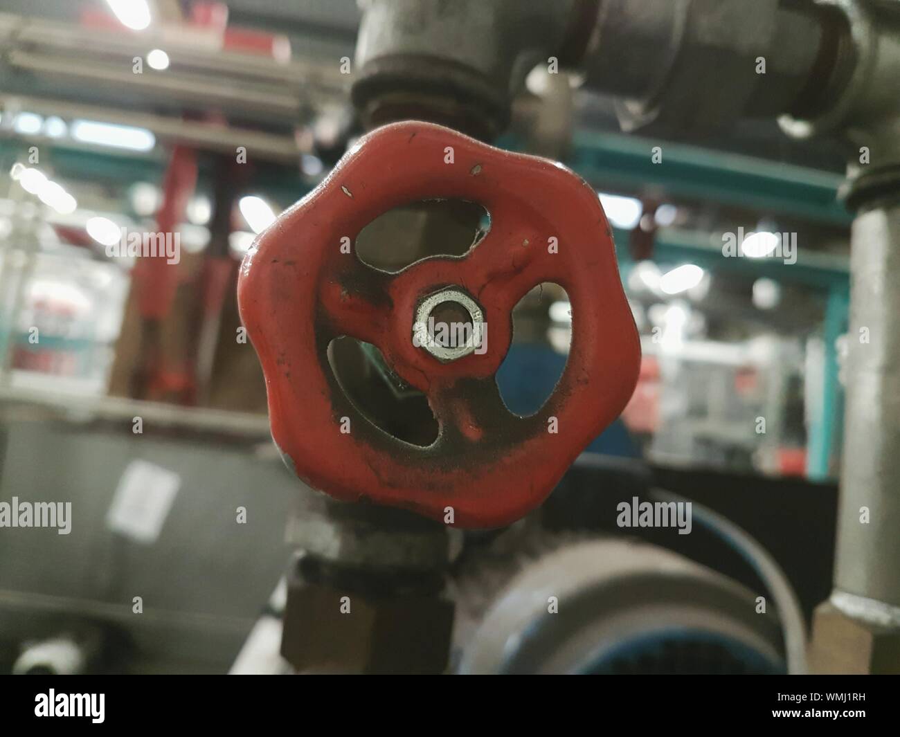 Pipe control valve industry hi-res stock photography and images - Alamy