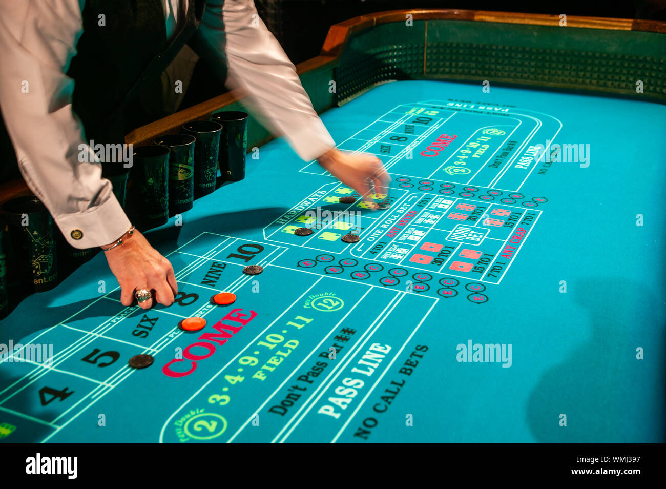 Crap table hi-res stock photography and images - Alamy