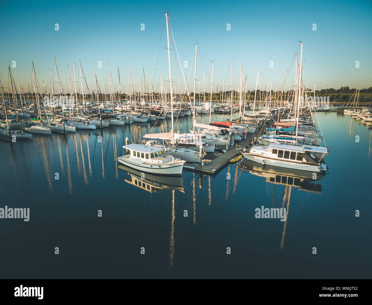 Melbourne harbor hi-res stock photography and images - Alamy