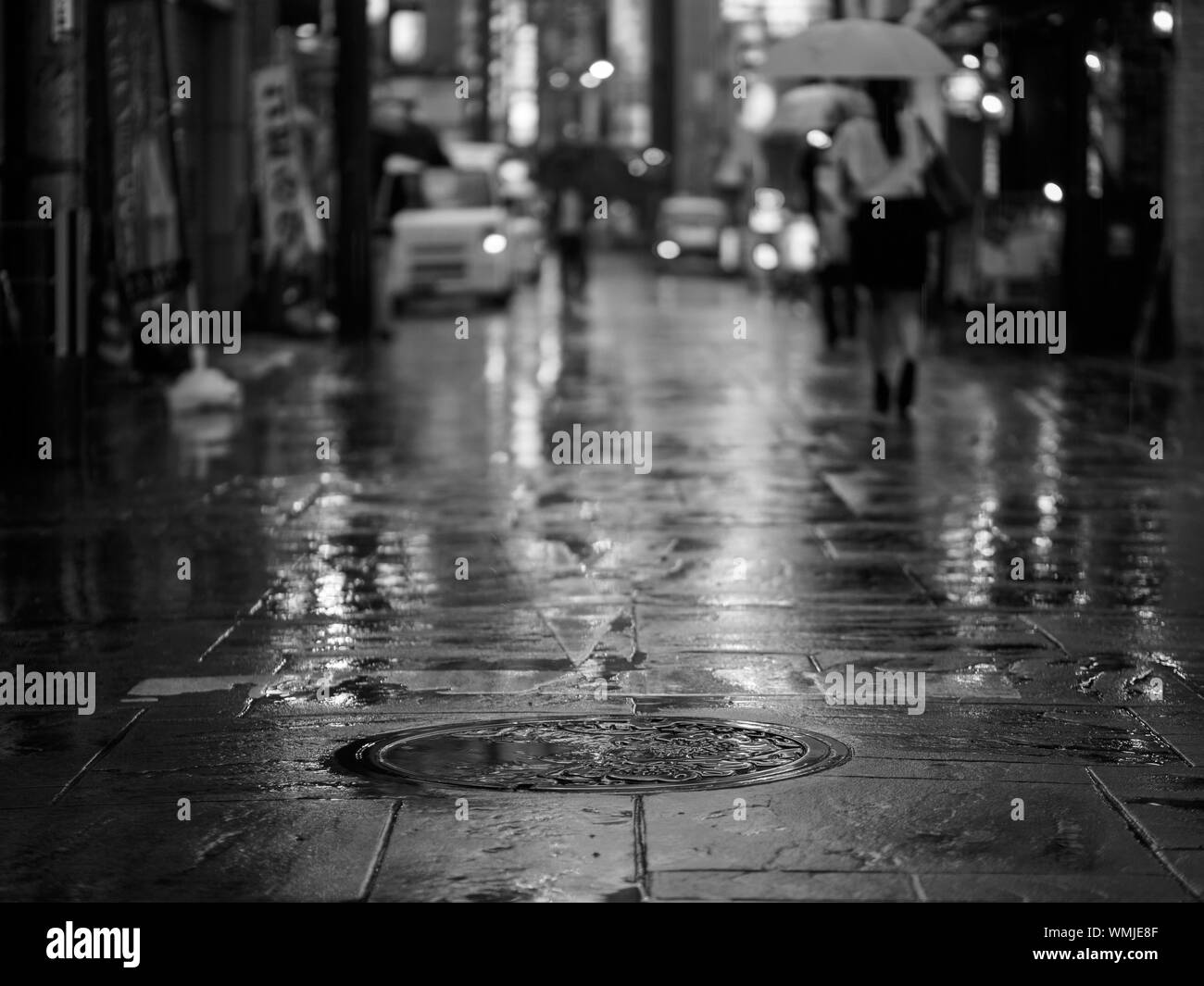 Manhole Black and White Stock Photos & Images - Alamy