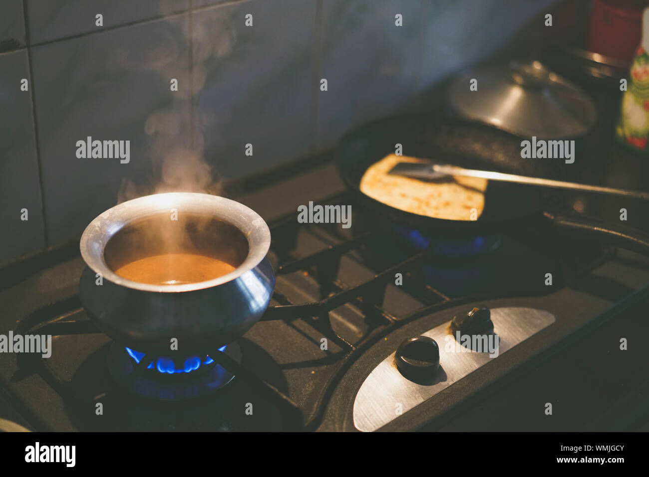Cooking stove hi-res stock photography and images - Alamy