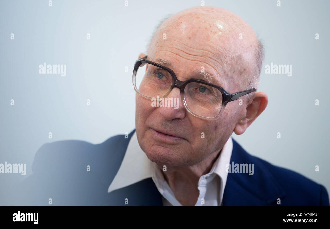 Bergen, Germany. 05th Sep, 2019. Holocaust survivor and Israeli ...