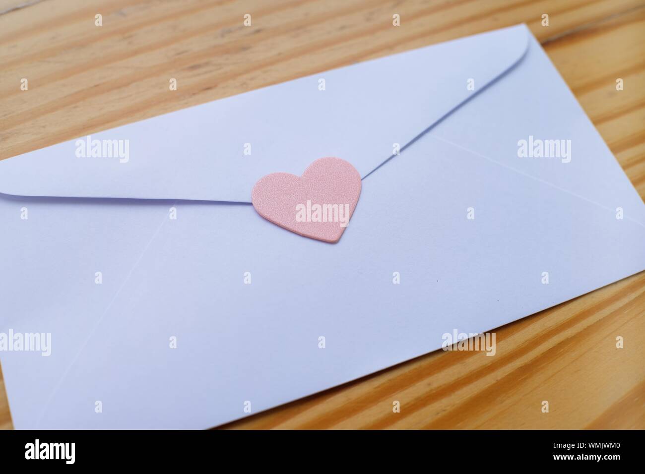Letter envelope table hi-res stock photography and images - Alamy