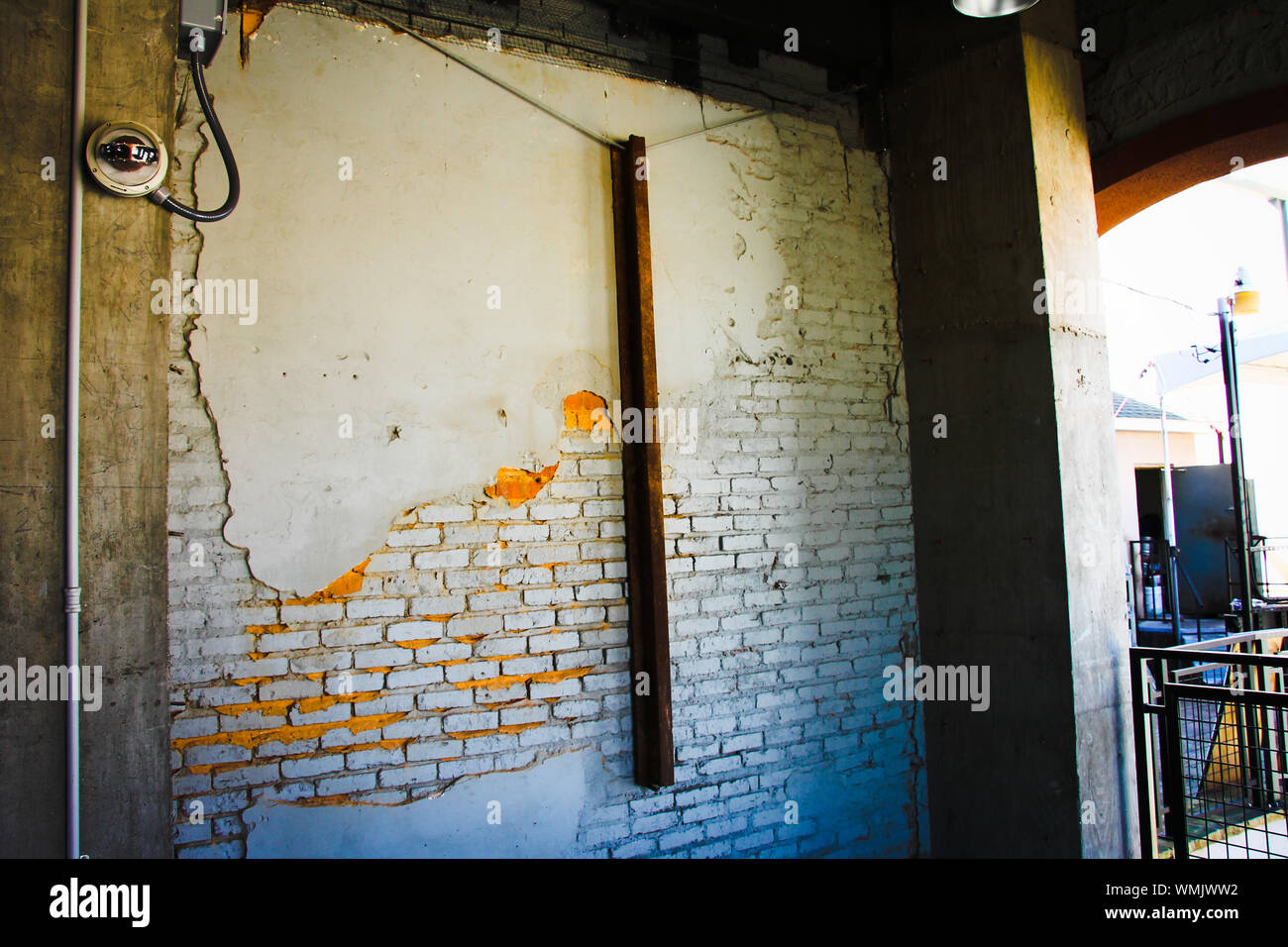 Metal rod wall hi-res stock photography and images - Alamy