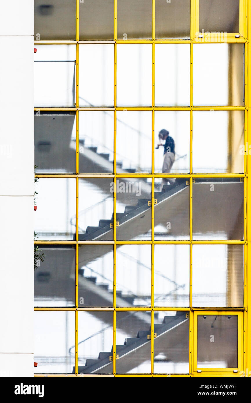 Descending staircase hi-res stock photography and images - Alamy