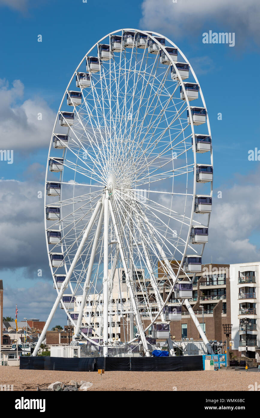 Worthing Observation Wheel on the seafront in Worthing, West Sussex ...