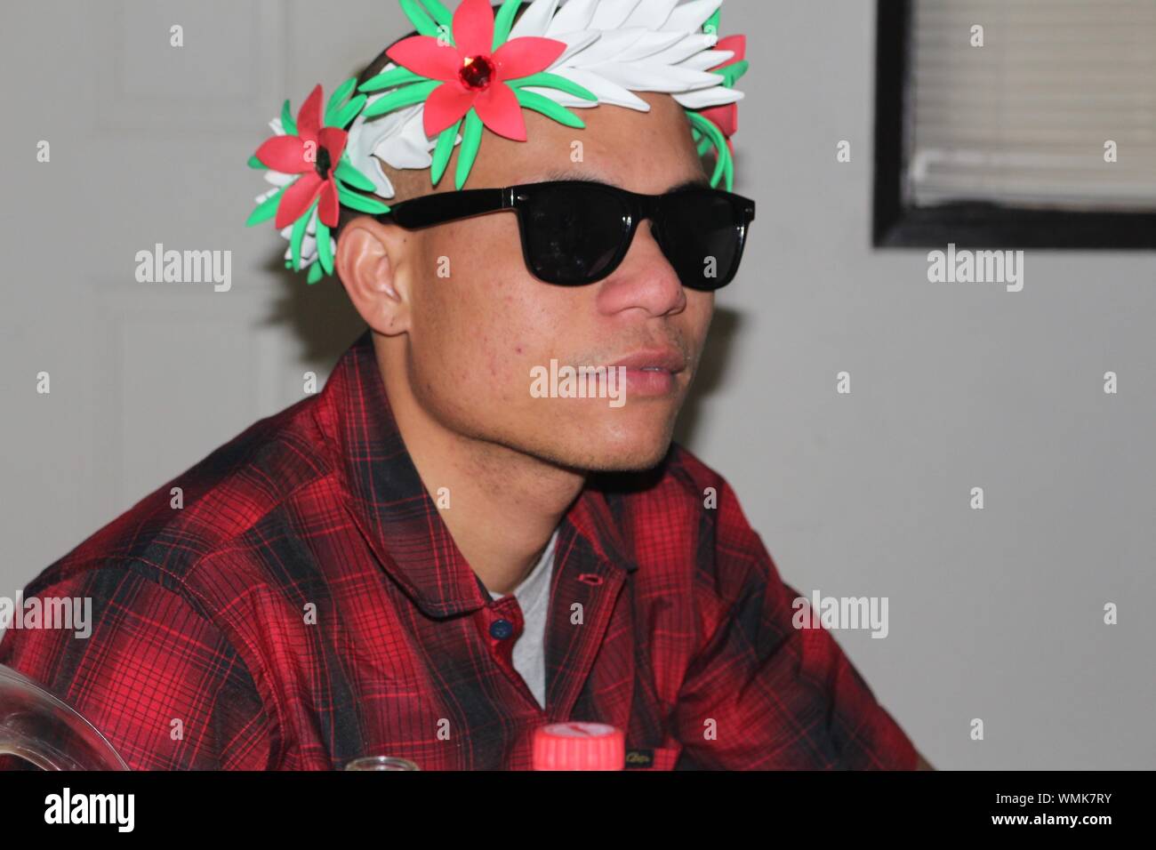 Wearing Tiara High Resolution Stock Photography and Images - Alamy