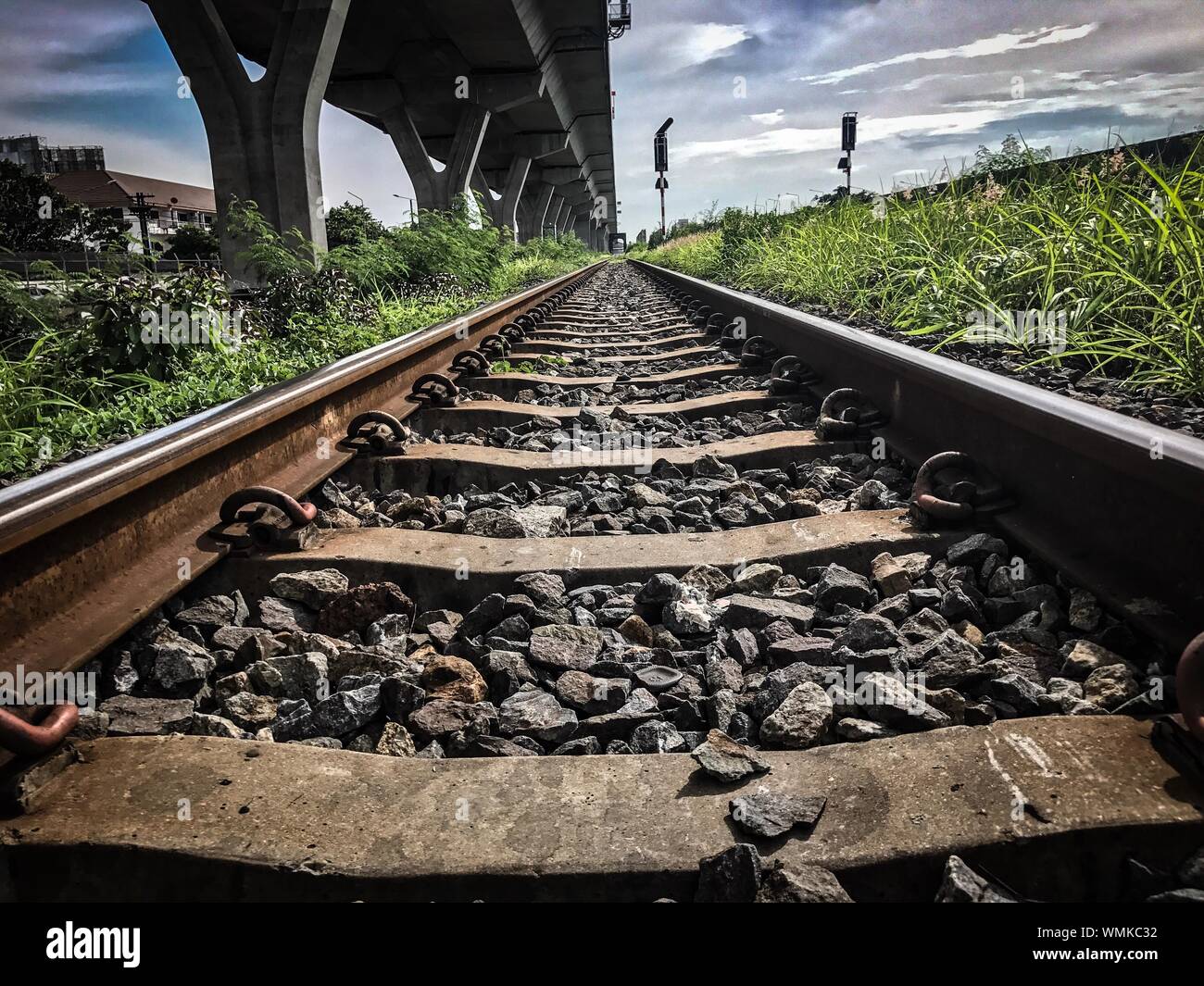 Railroad track bridge hi-res stock photography and images - Alamy