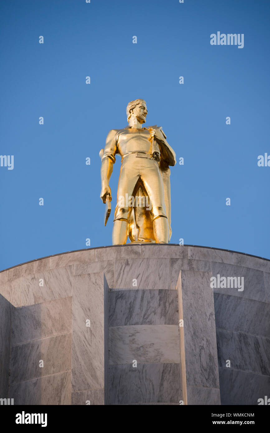U s a usa usa united states of america bronze statue hi-res stock ...