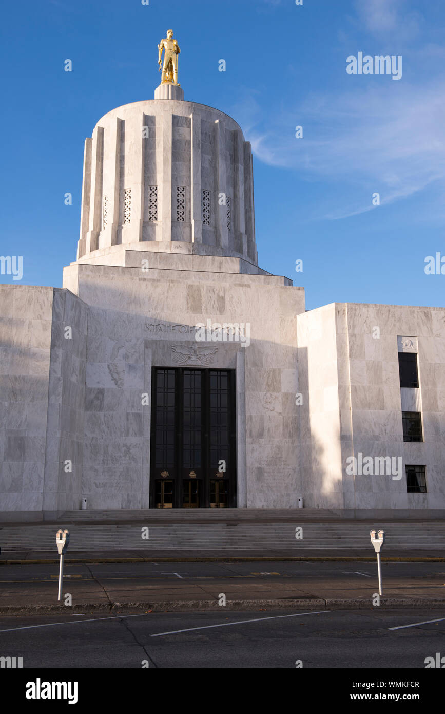 U s a usa usa united states of america bronze statue hi-res stock ...