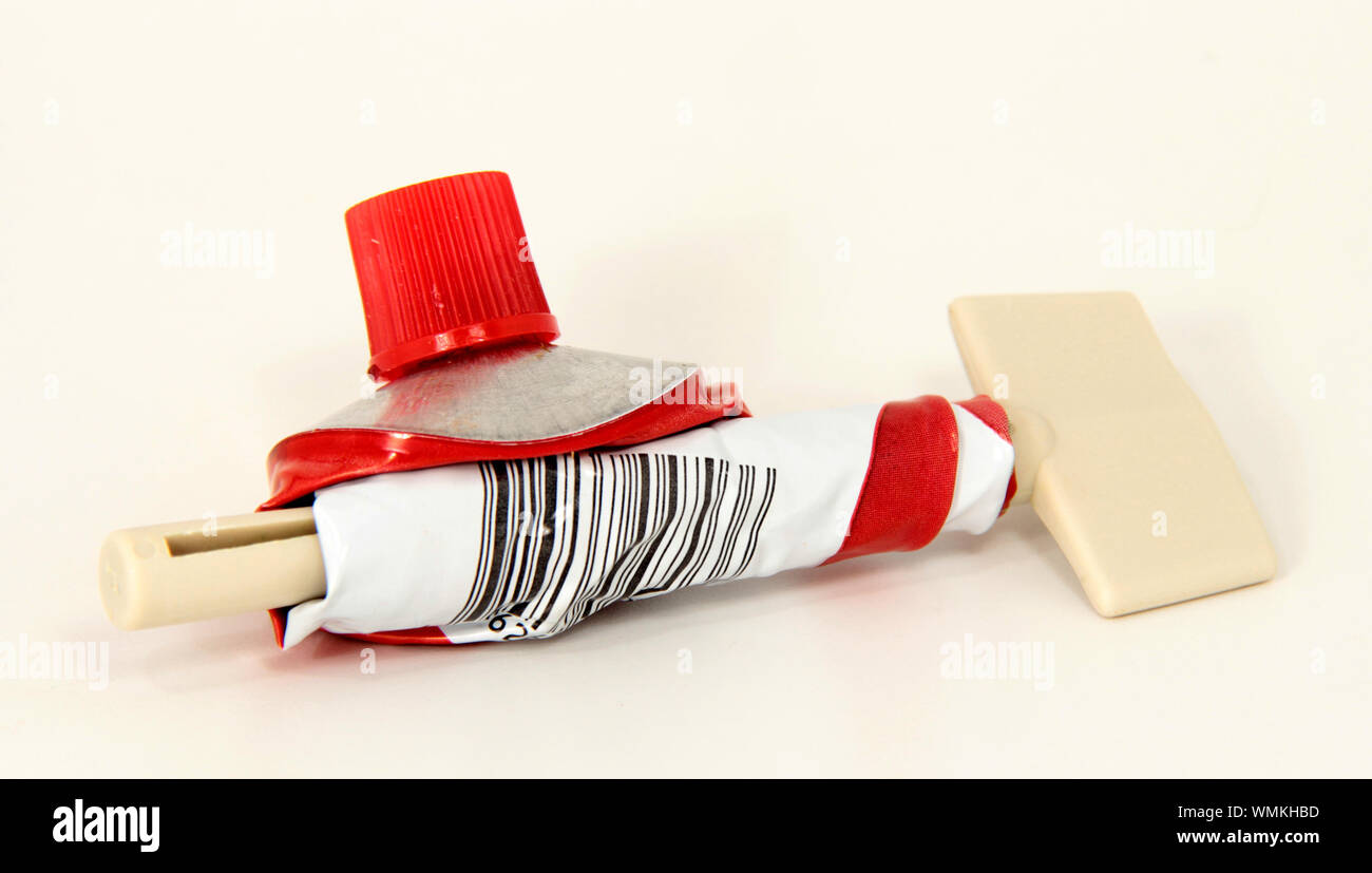 Close Up Toothpaste Tube High Resolution Stock Photography and Images ...
