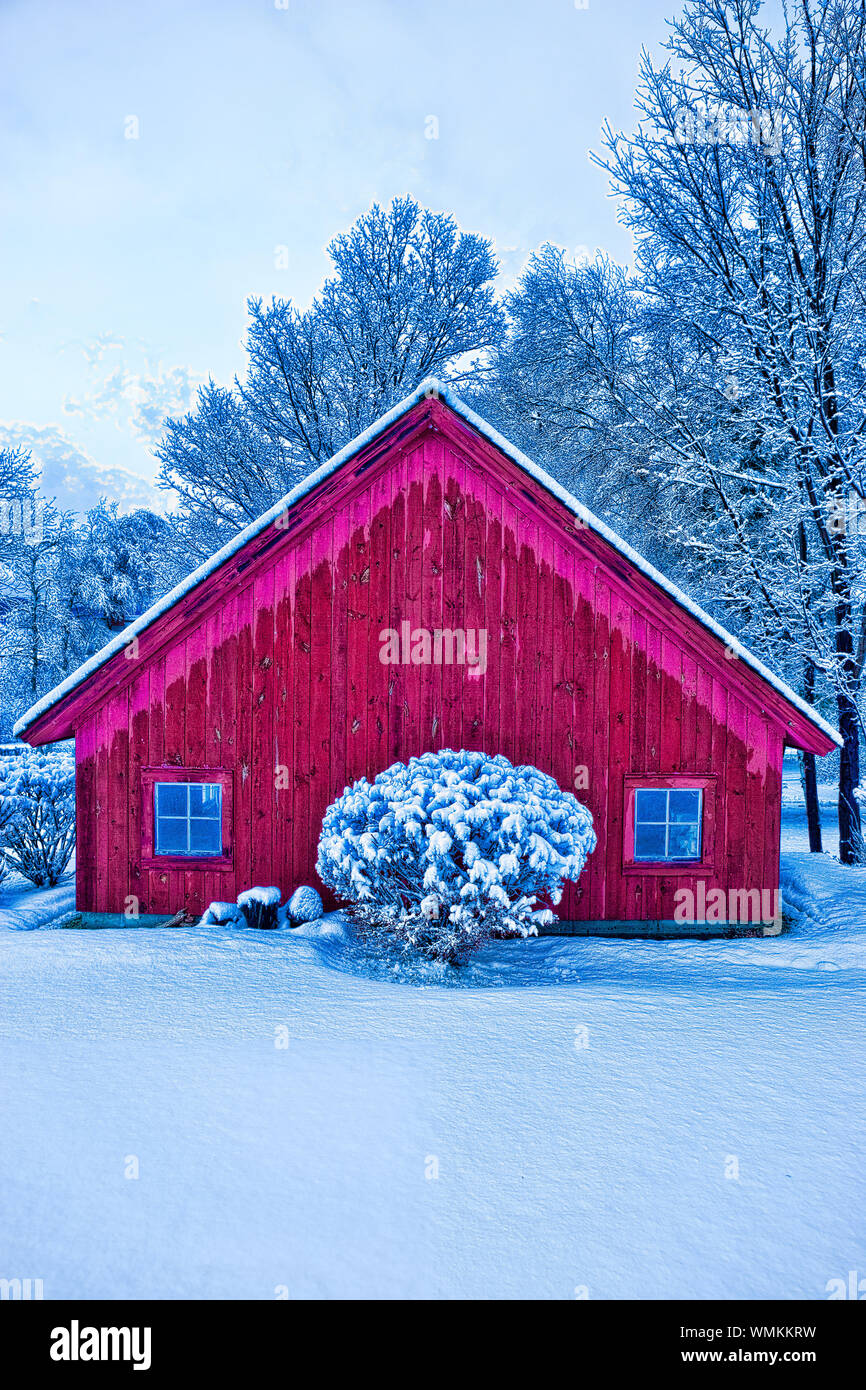 Digitally enhanced red barn with deep winter snow, Stowe Vermont, USA ...