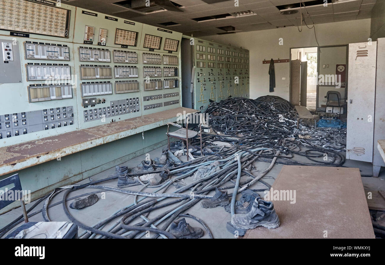 Old control room hi-res stock photography and images - Alamy