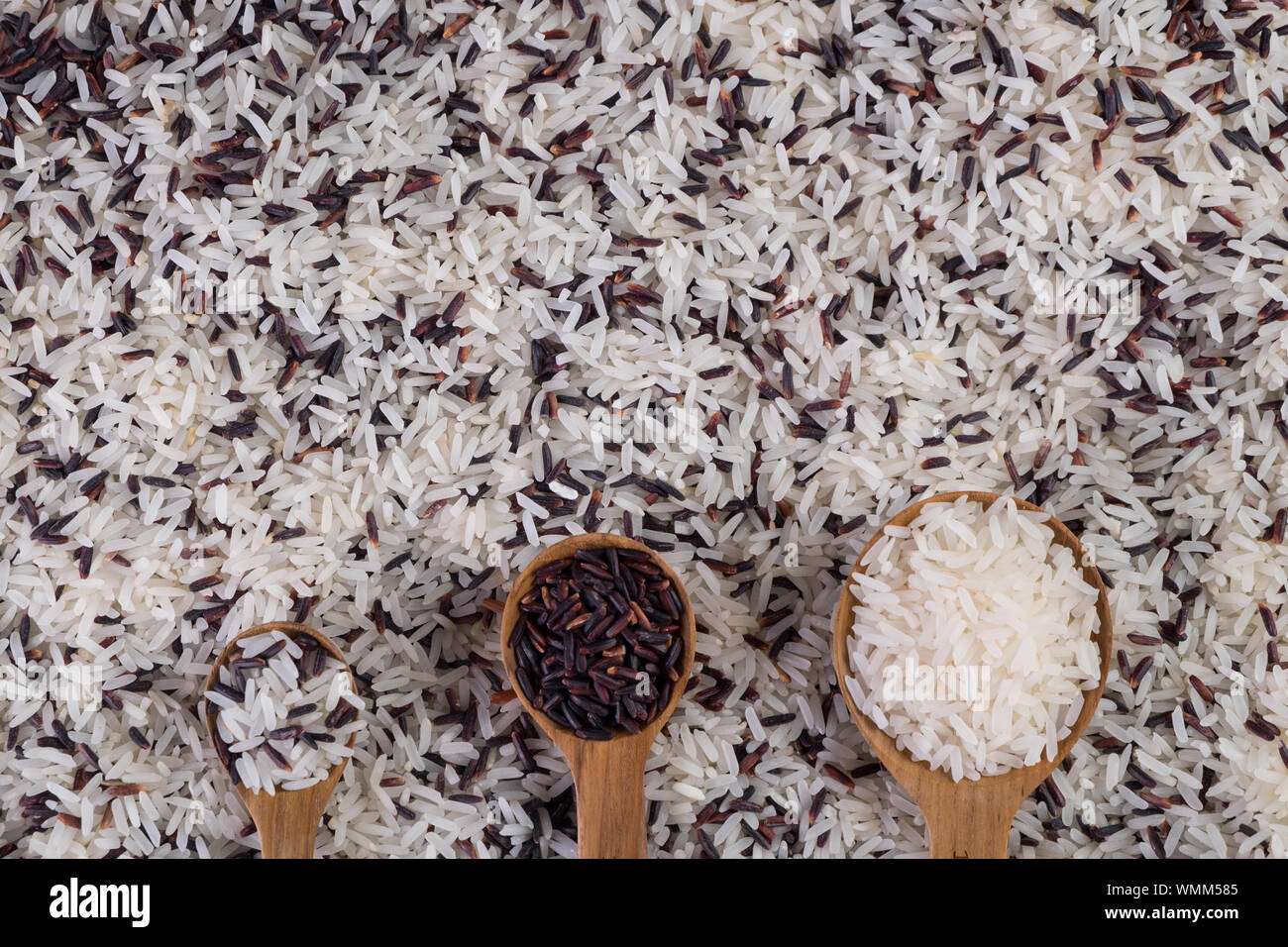 Spoons rice hi-res stock photography and images - Alamy
