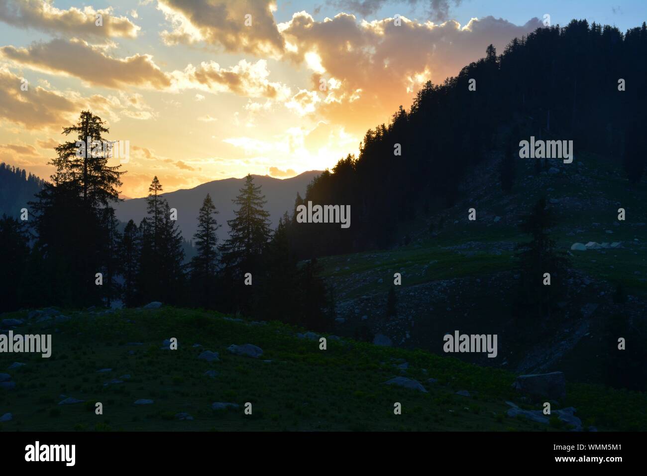 Pakistani mountains hi-res stock photography and images - Alamy