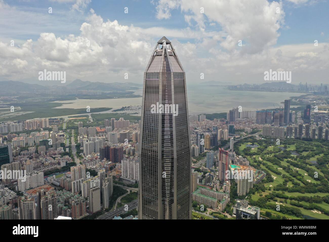 Shenzhen ping an building hi-res stock photography and images - Alamy