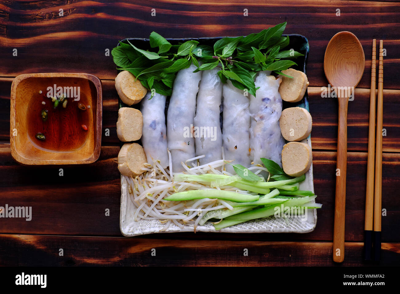 Vietnamese steamed rice pancake hi-res stock photography and images - Alamy