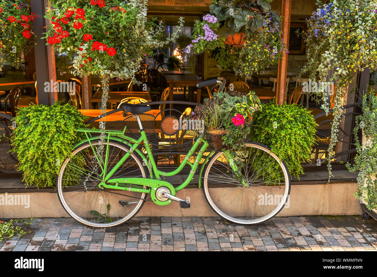 Beautiful wheel hi-res stock photography and images - Alamy