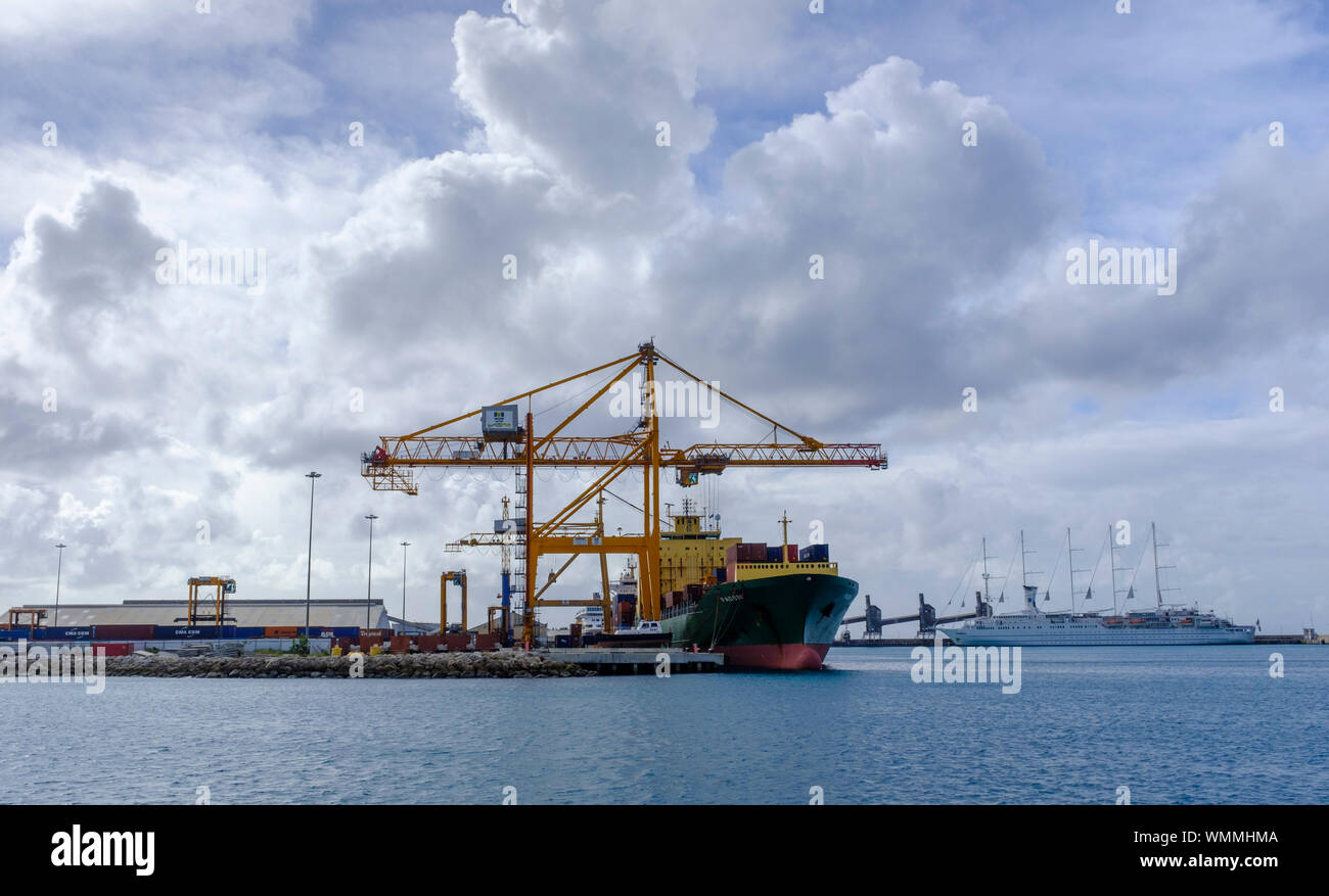 Wide view of a freighter ship at the wharf in Bridgeport, Barbados ...